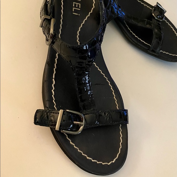 Vaneli | Shoes | Vaneli Taletha Black Strappy Back Adjustable Sandals ...